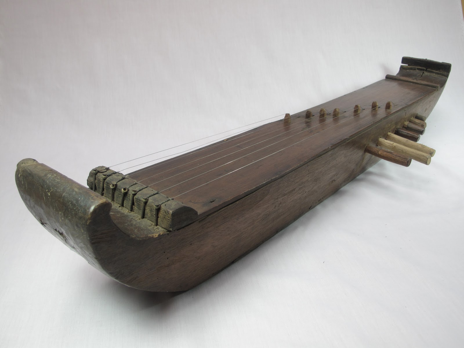 Menjelajah 10 Jenis Alat Musik di Museum Sri Baduga