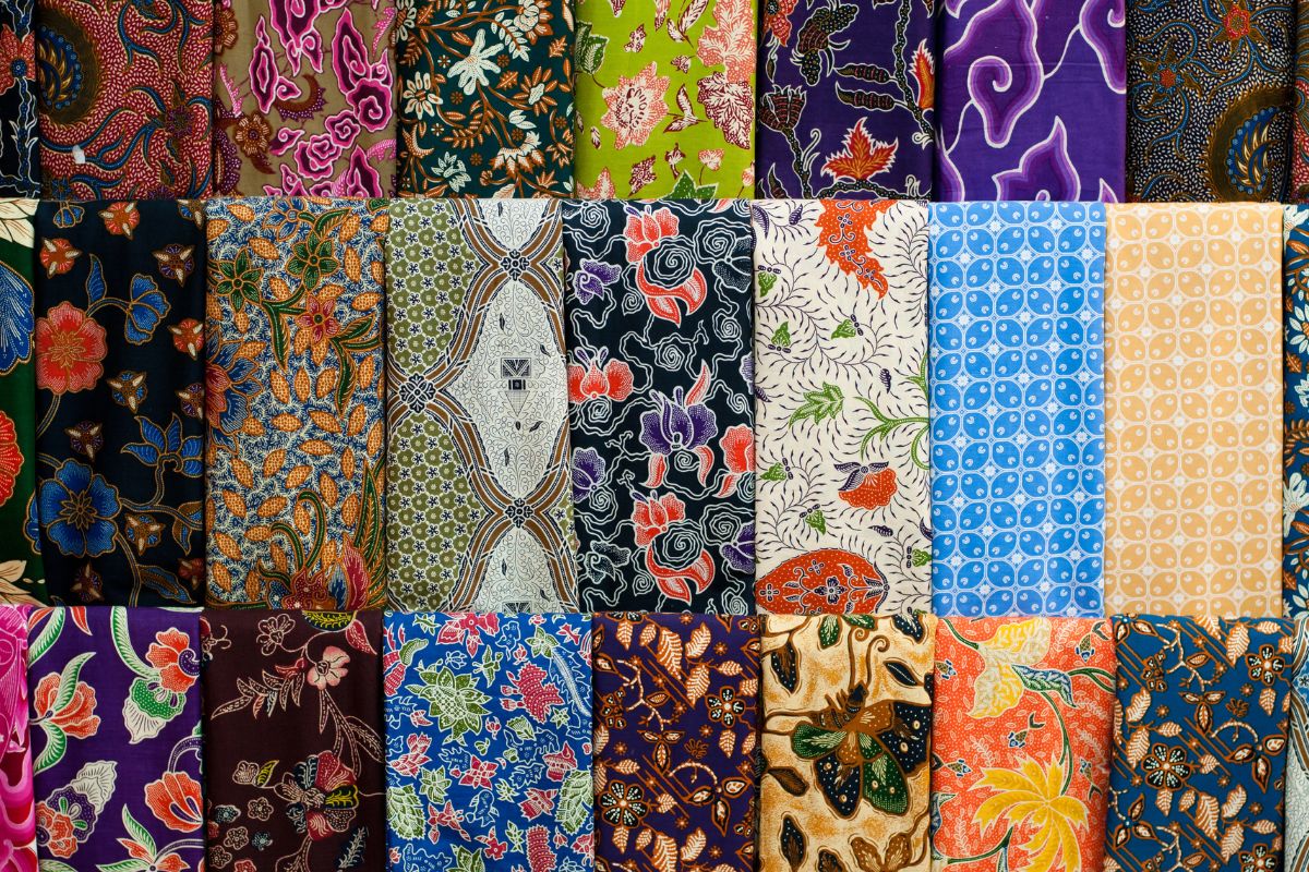 10 Jenis Motif Batik Paling Populer di Indonesia: Warisan Budaya yang ...
