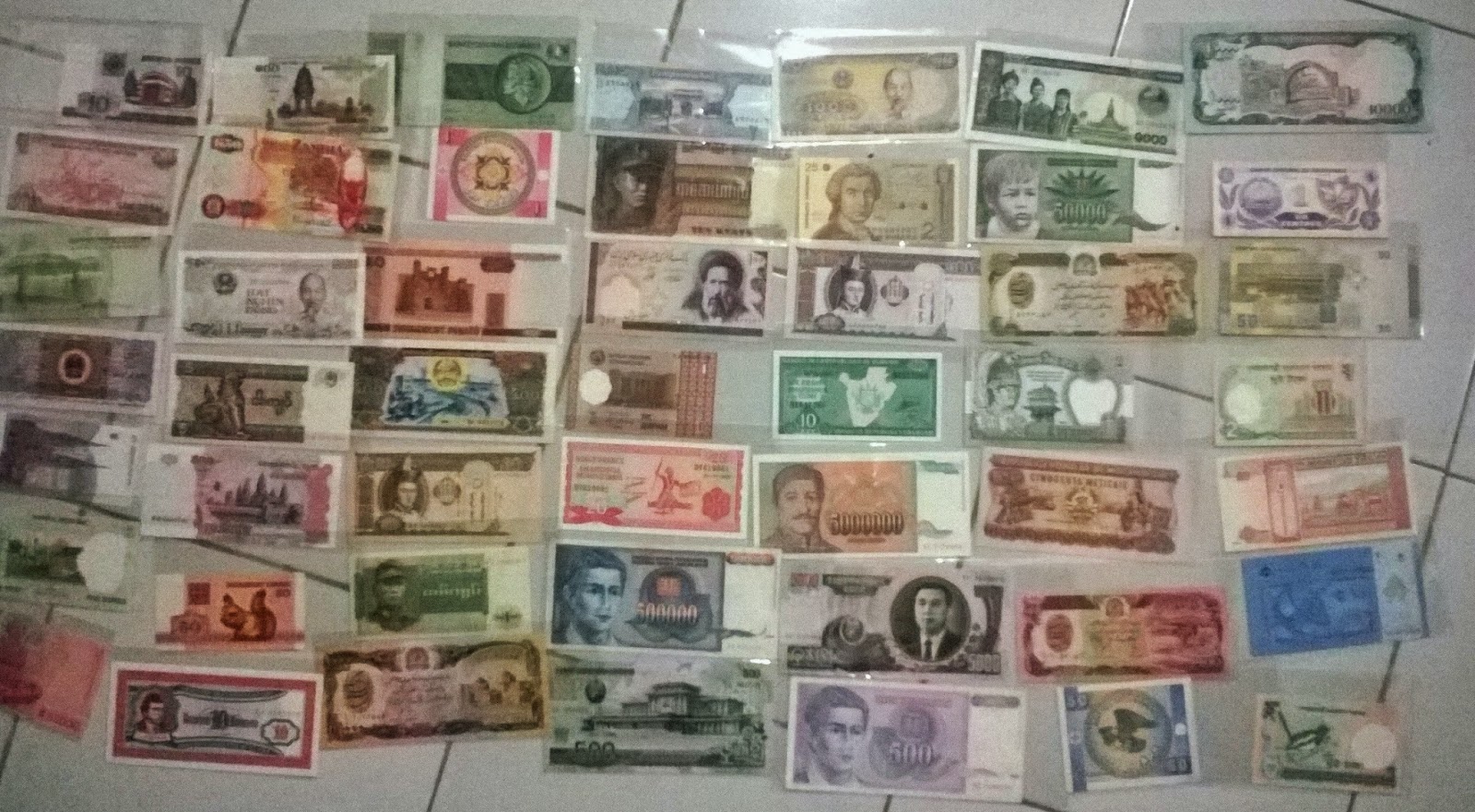 10 Jenis Mata Uang Asing dari 10 Negara: Panduan untuk Wisatawan